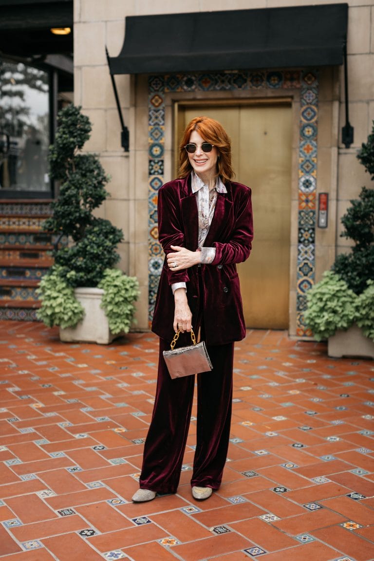 HOLIDAY VELVET SUIT - The Middle Page